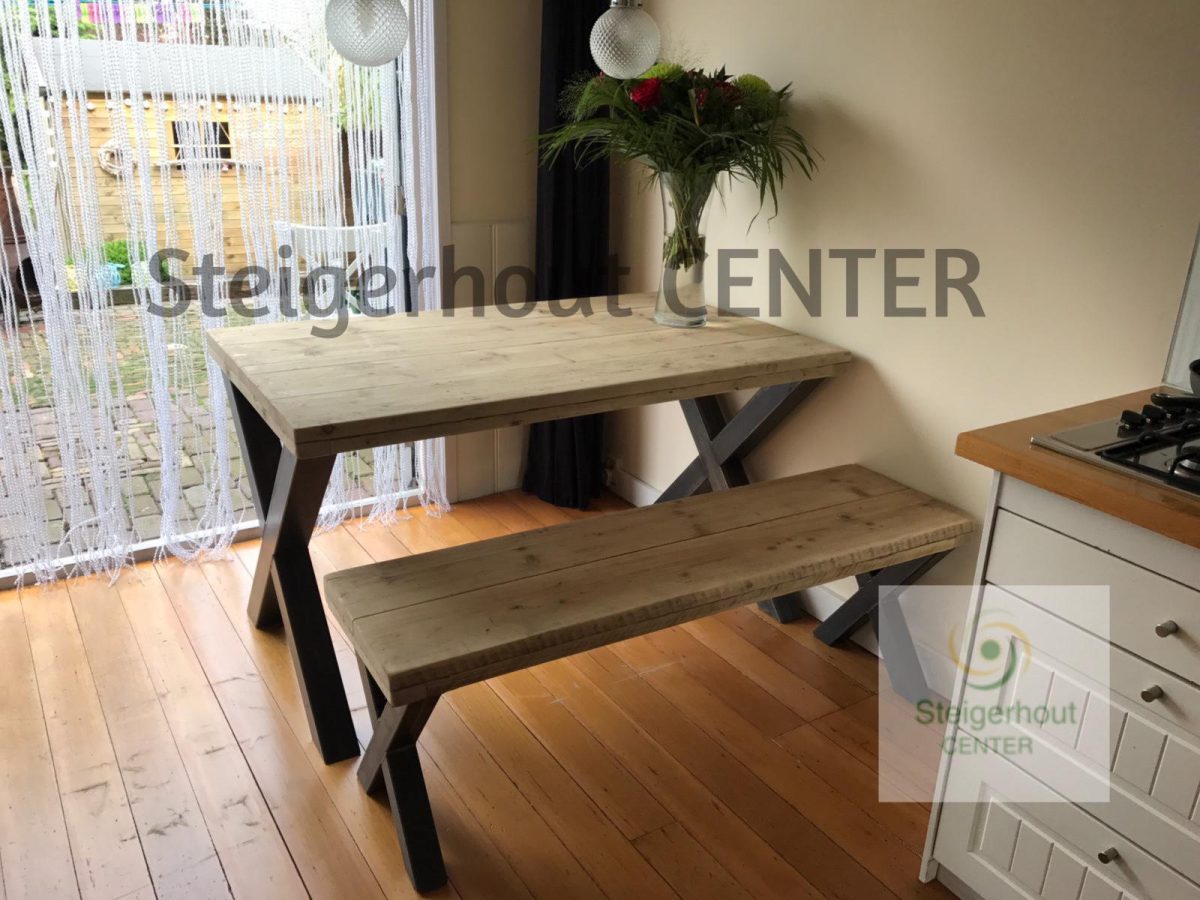 Industriële eettafel x-poot original - Steigerhoutcenter